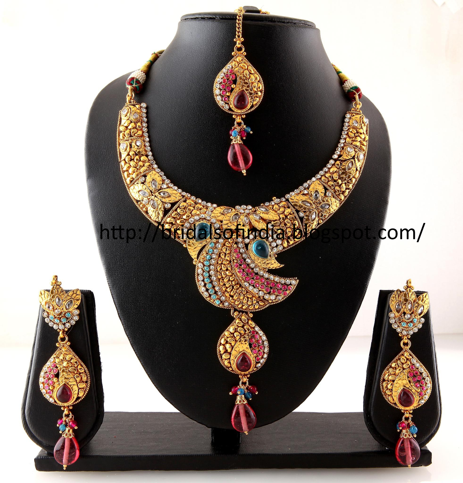 Fashion world: Polki Jewellery Set
