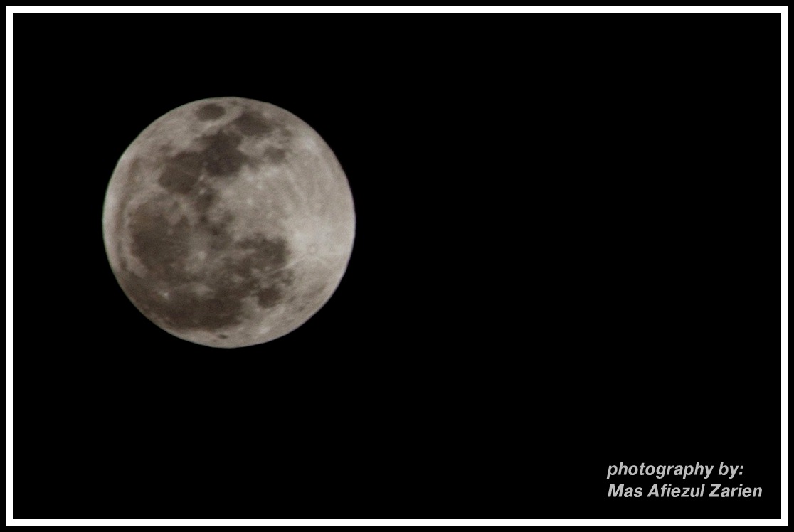 Pzul Zarien: Indahnya ciptaan Tuhan - Part 1 (Bulan)