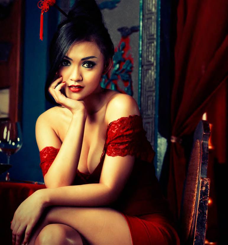 CINTA PENELOPE DI MAJALAH MALE | DHE MODEL