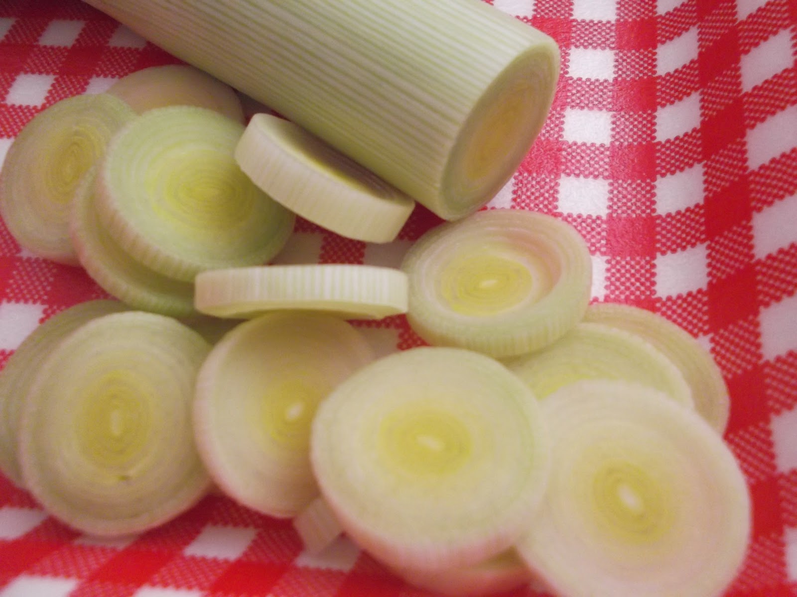 .: EL PUERRO INFORMACIÓN NUTRICIÓN Y PROPIEDADES