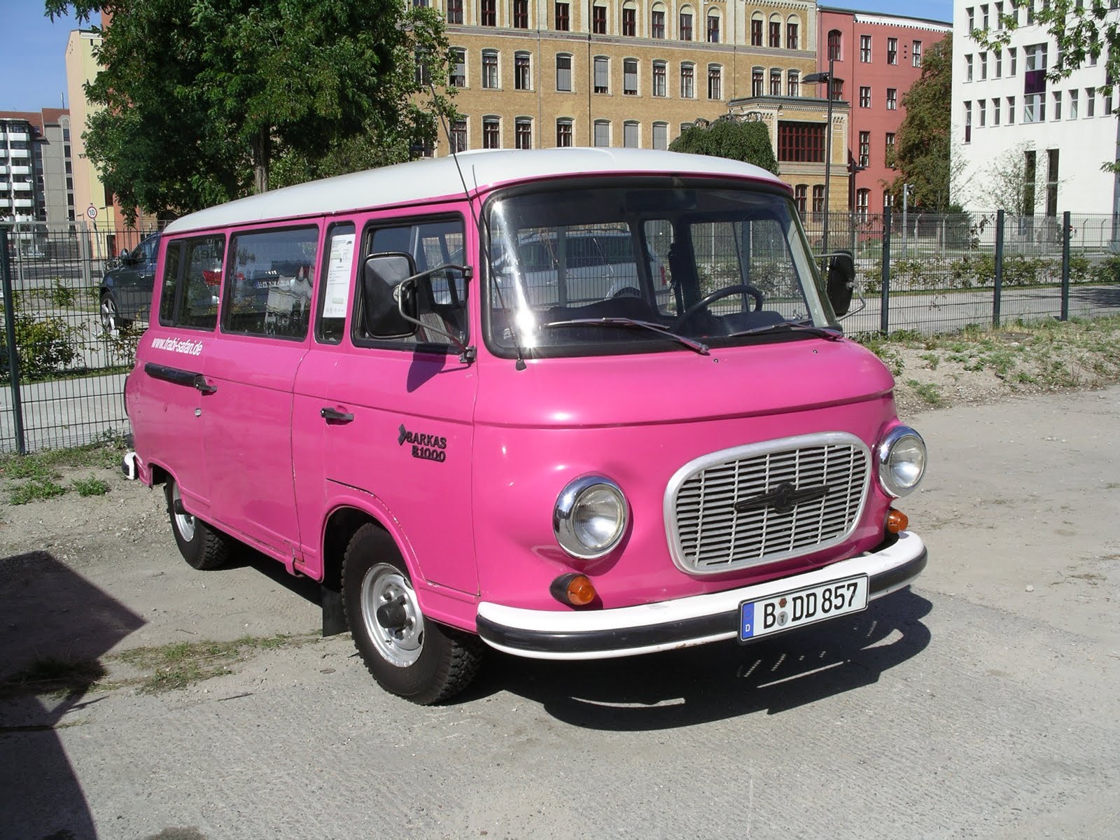 Heinkel Scooter Project: Trabi-Safari in Berlin