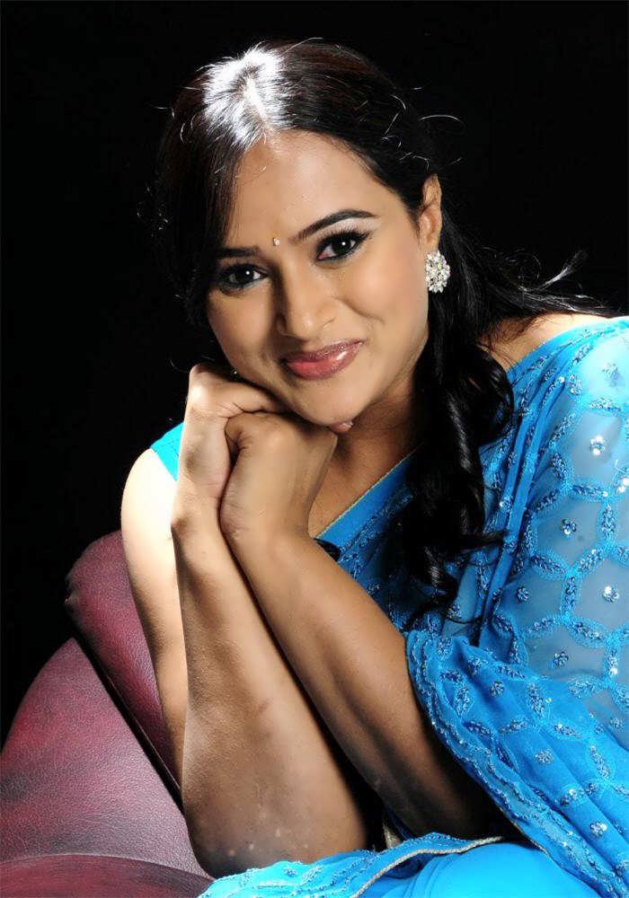 Actress Singer Anupama Romantic Blue Saree Stills