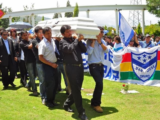 ANOTANDO FÚTBOL *: LAS 100 MEJORES FOTOS DEL 2013