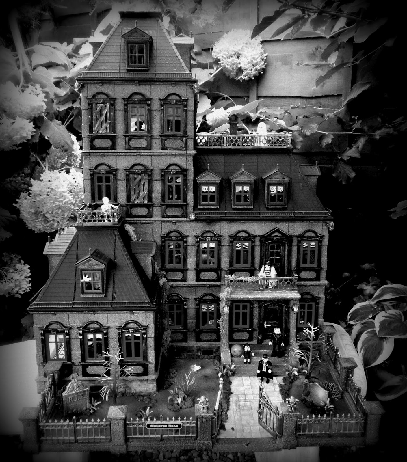 Gothic Horror House | Emma.J's Playmobil