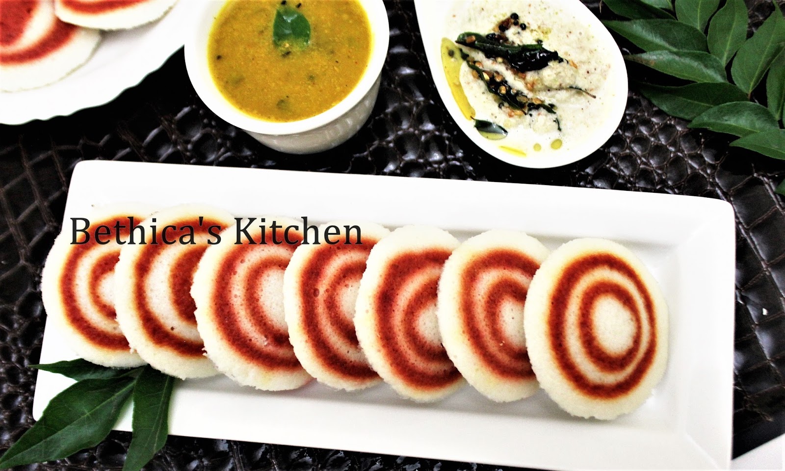 Bethica's Kitchen Flavours: Beetroot Swirl Idlis
