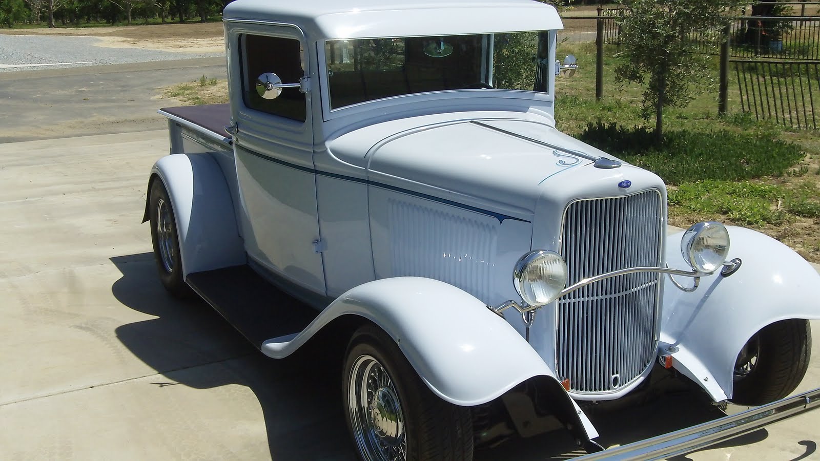 Allstar Upholstery: '32 Ford pickup complete build continued...