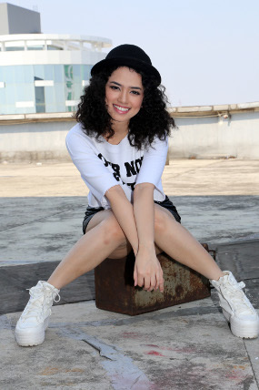 Profil Dan Biodata lengkap Wizzy Williana