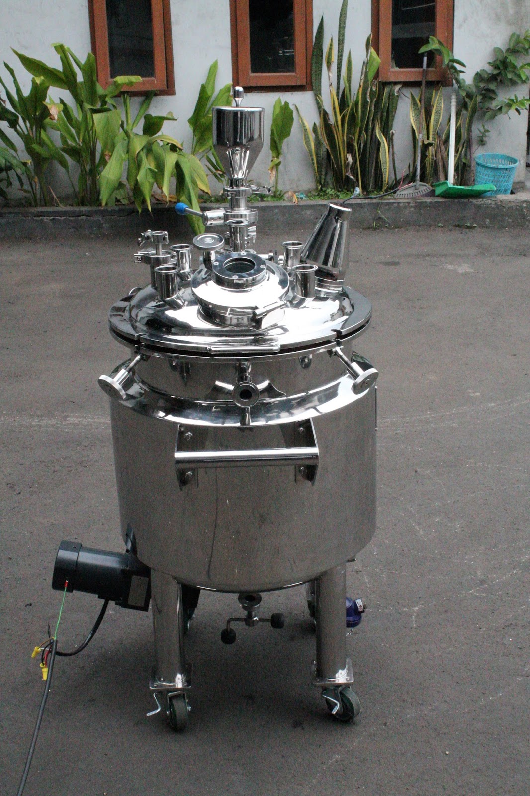 MESIN FARMASI: TANKI MIXER DOUBLE JACKET MENGGUNAKAN MAGNETIK ELEKTRIK ...