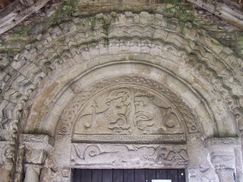 English Buildings: Dinton, Buckinghamshire