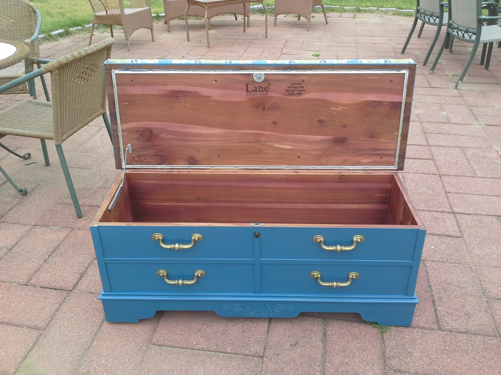 Lilly's Home Designs: Beautiful Behr's Bermudan Blue Cedar Chest
