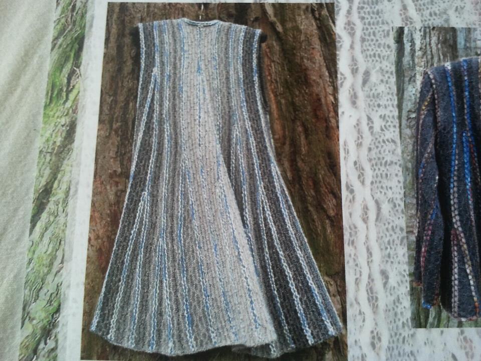 Adventures with Machine Knitting: Iris Bishop "Evolution"