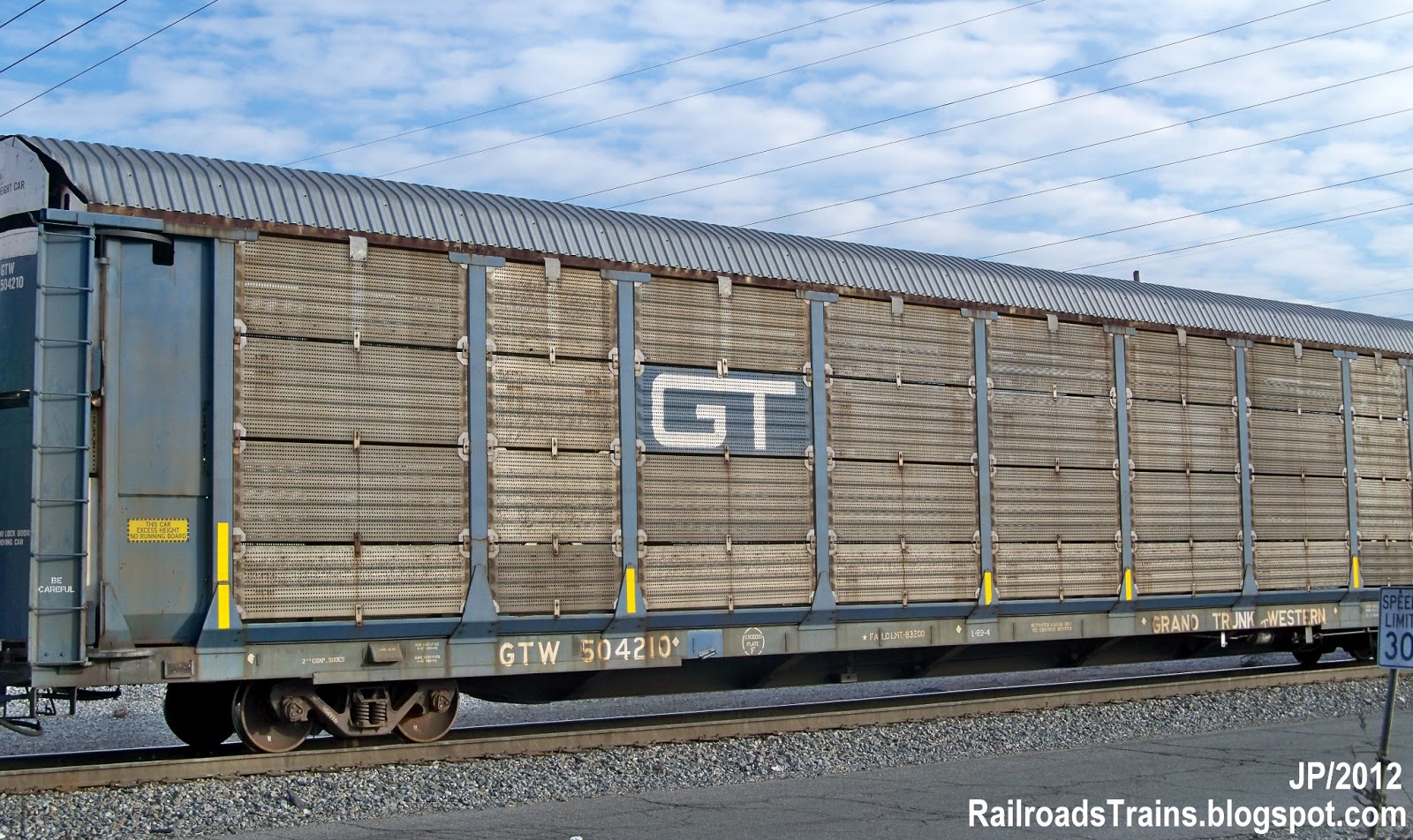 RAILROAD Freight Train Locomotive Engine EMD GE Boxcar BNSF,CSX,FEC ...