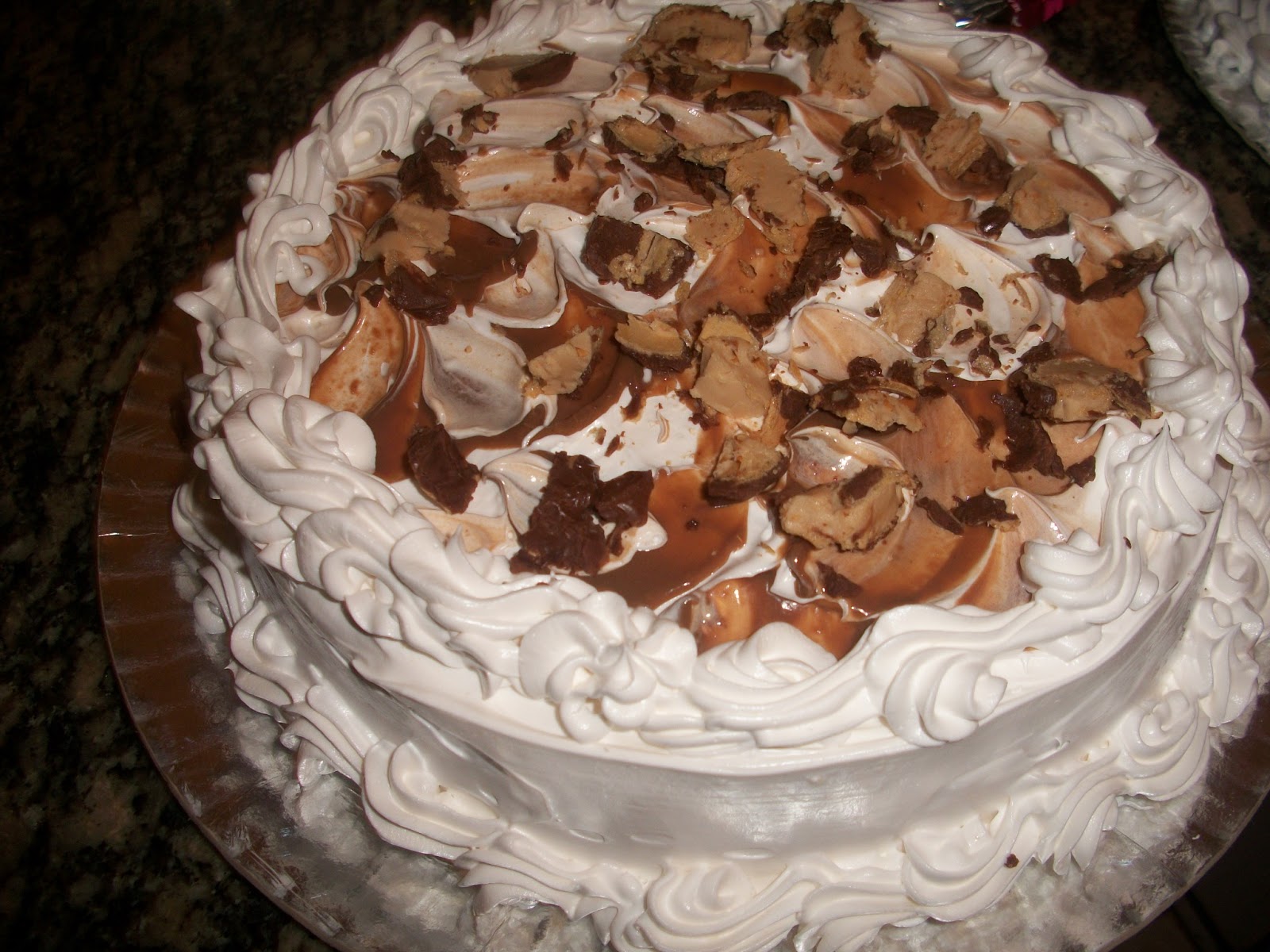 CONFEITARIAGBRITO: BOLO CONFEITADO - REDONDO