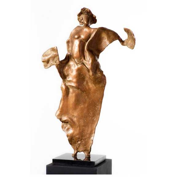 Biografi Dolorosa Sinaga Pemahat Patung