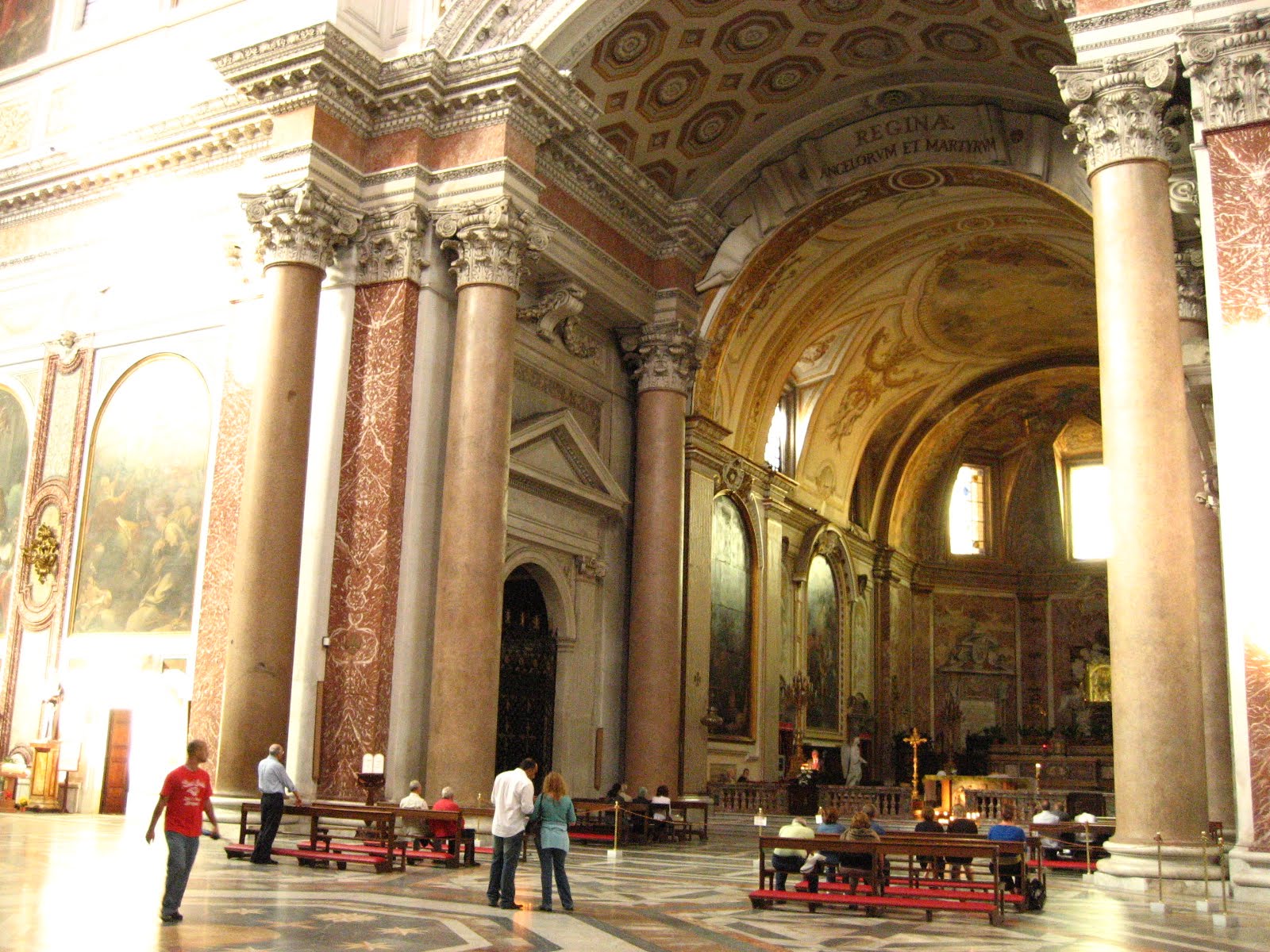 World Tourism: Ancient Tourist Attractions in Rome