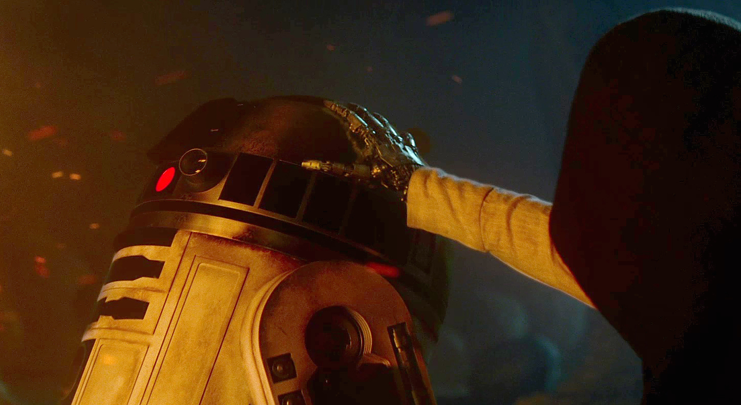 First Look at Mark Hamill as Luke Skywalker in STAR WARS: THE FORCE AWAKENS