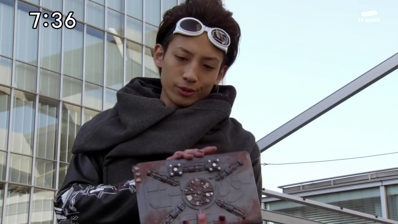 Kingstone Flash: Let's bloggin'! A Look at Tokumei Sentai Go-Busters