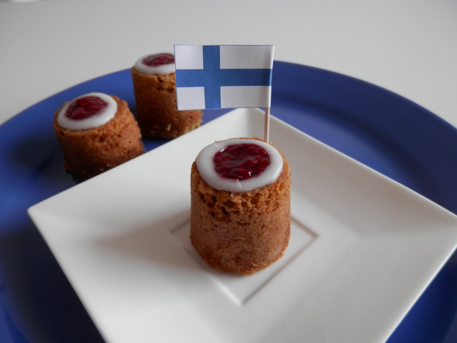 Baking. The love of my life.: Finsko - Runeberg´s tarte - Runebergintorttu