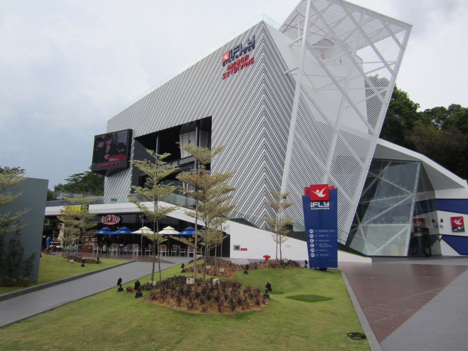 Jeff Wong: IFLY @ Sentosa