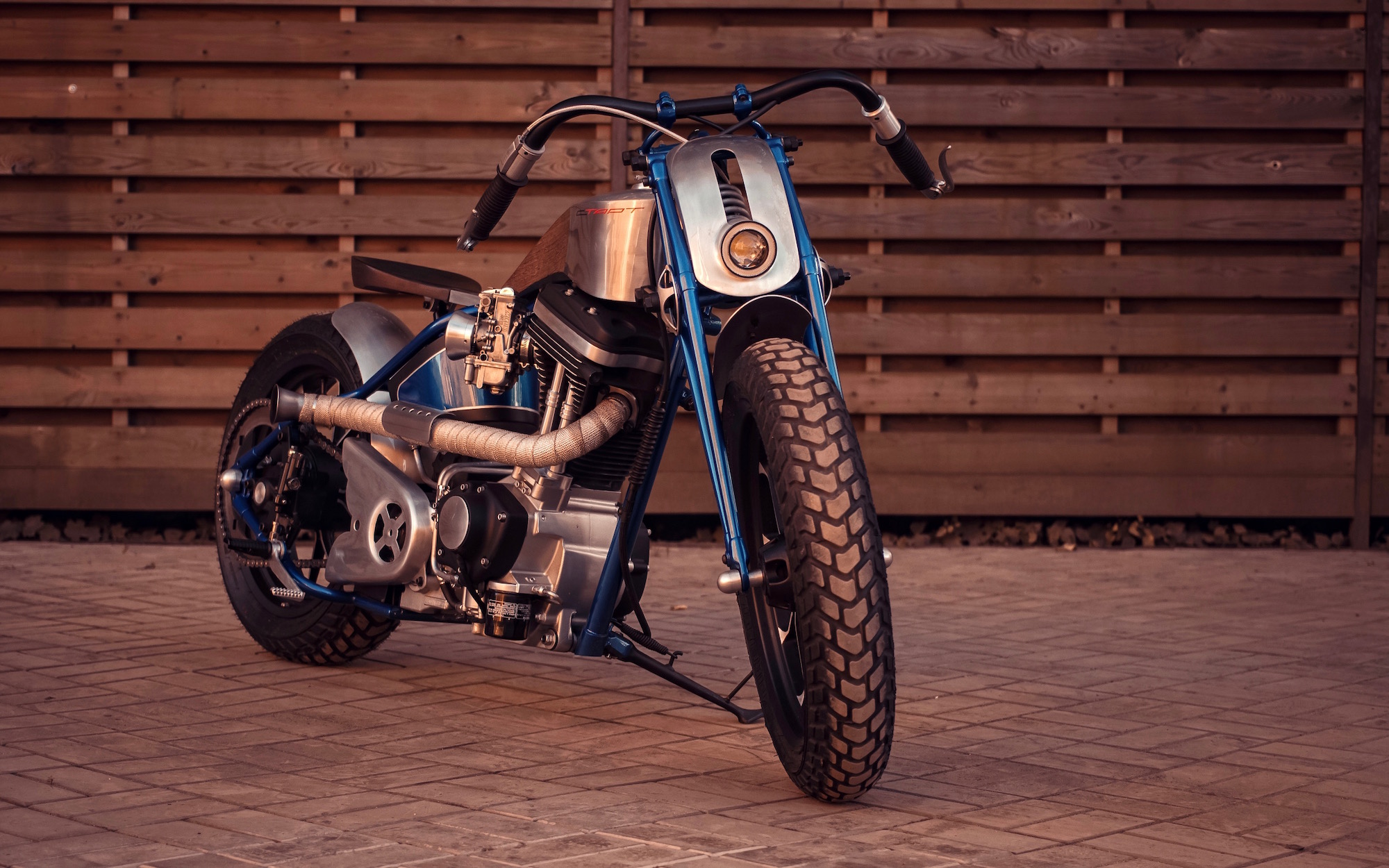 Ivan's Blast - Inazuma café racer