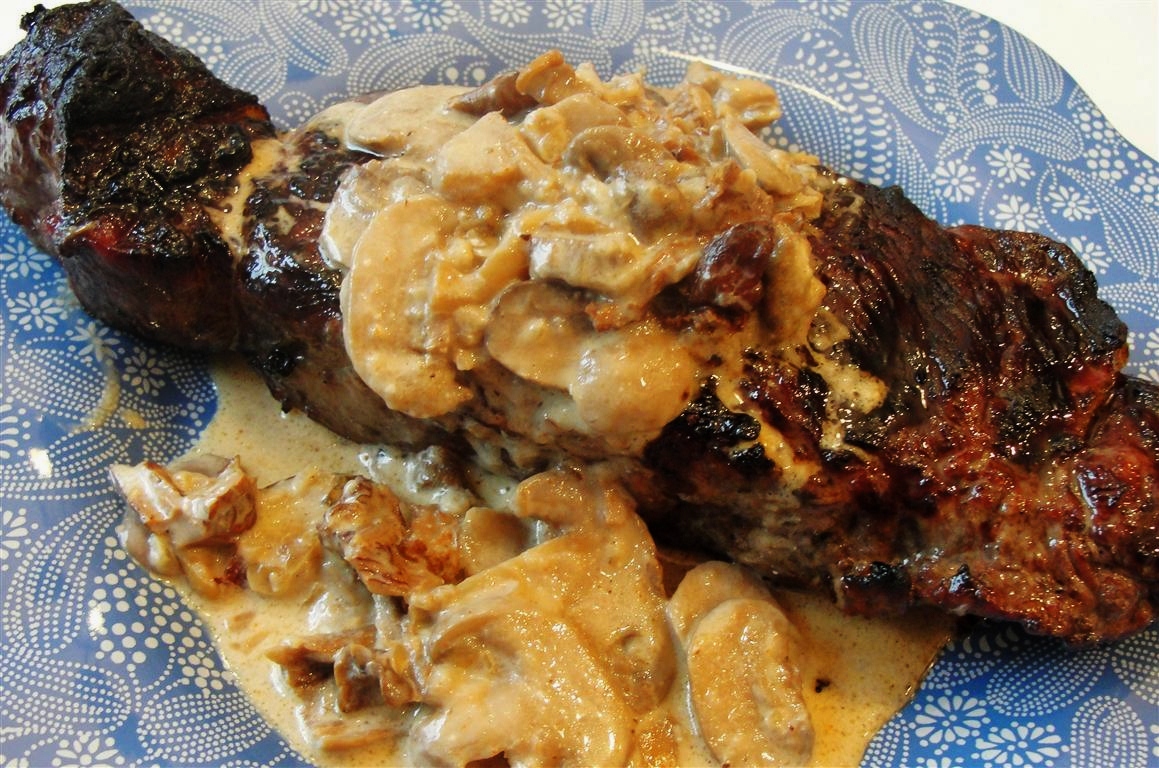 There's always thyme to cook...: Grilled Steak with Mushroom Ragoût