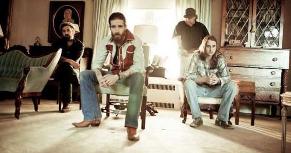 Entrevista a THE KENNETH BRIAN BAND "Lo de las guitarras es muy simple ...