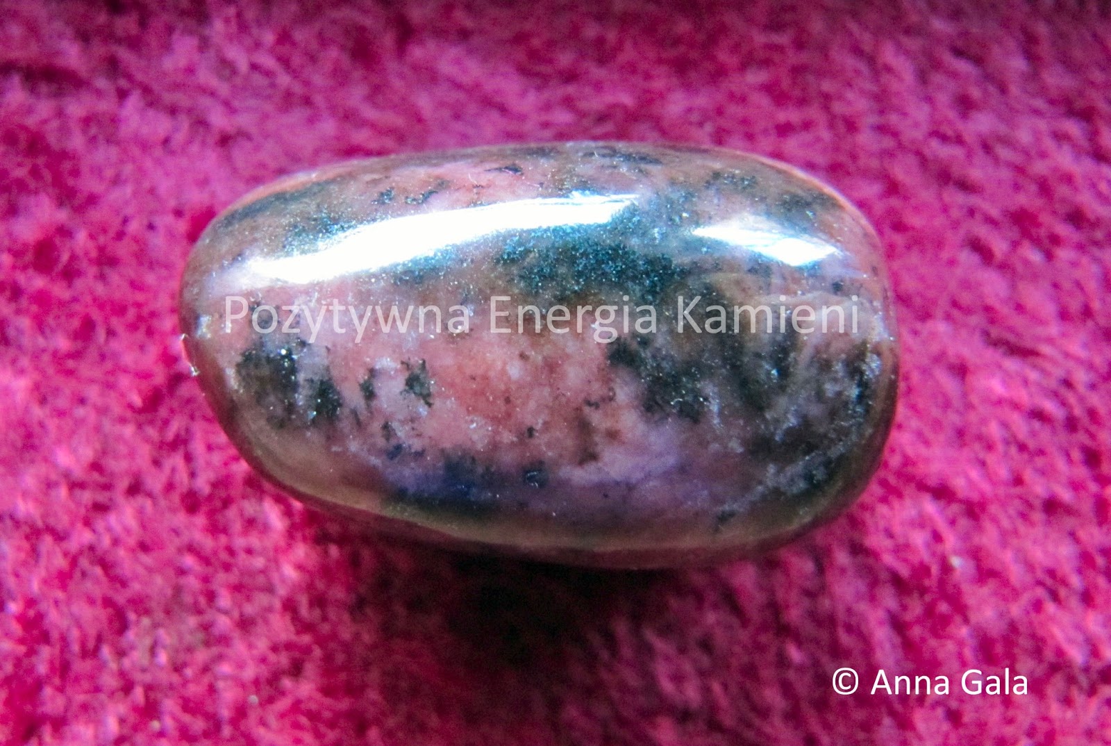 Pozytywna Energia Kamieni: Rodonit