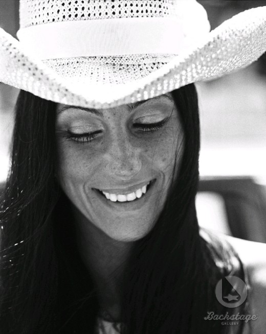 Arrowhead Vintage: Cher - 1975