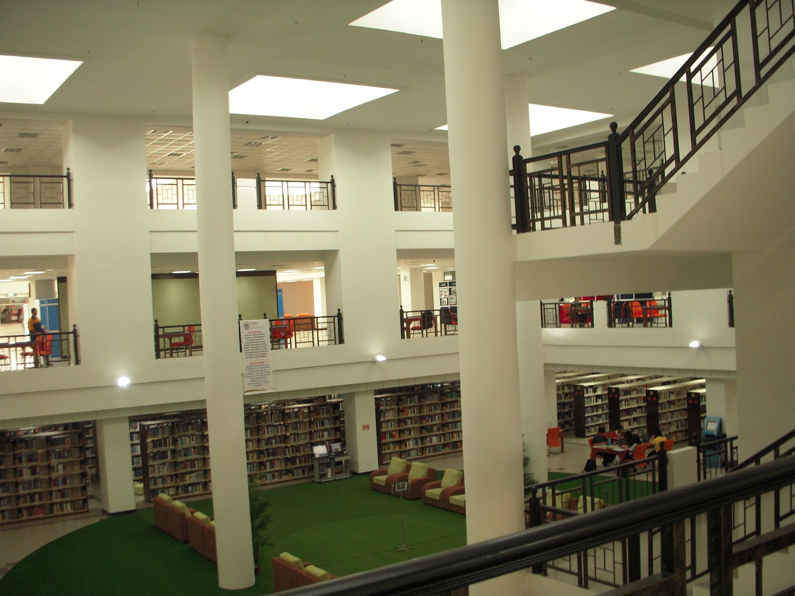 My Life: UUM new library