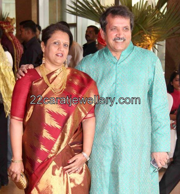 Celebrities Traditional Gold Jewelry at Genelia Wedding - Jewellery Designs