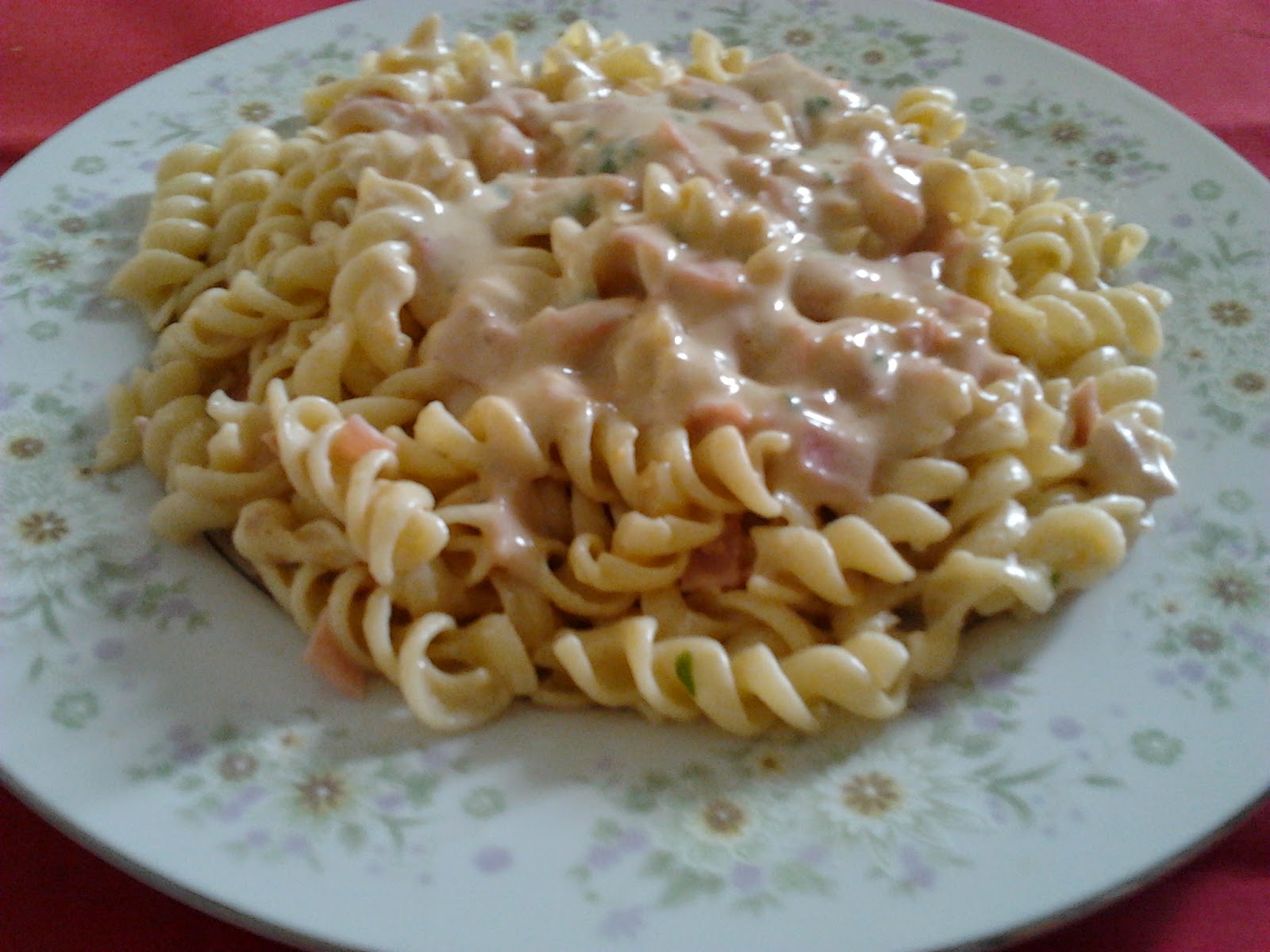 TUS RECETAS PREFERIDAS: FIDEOS CON SALSA BLANCA Y JAMÓN