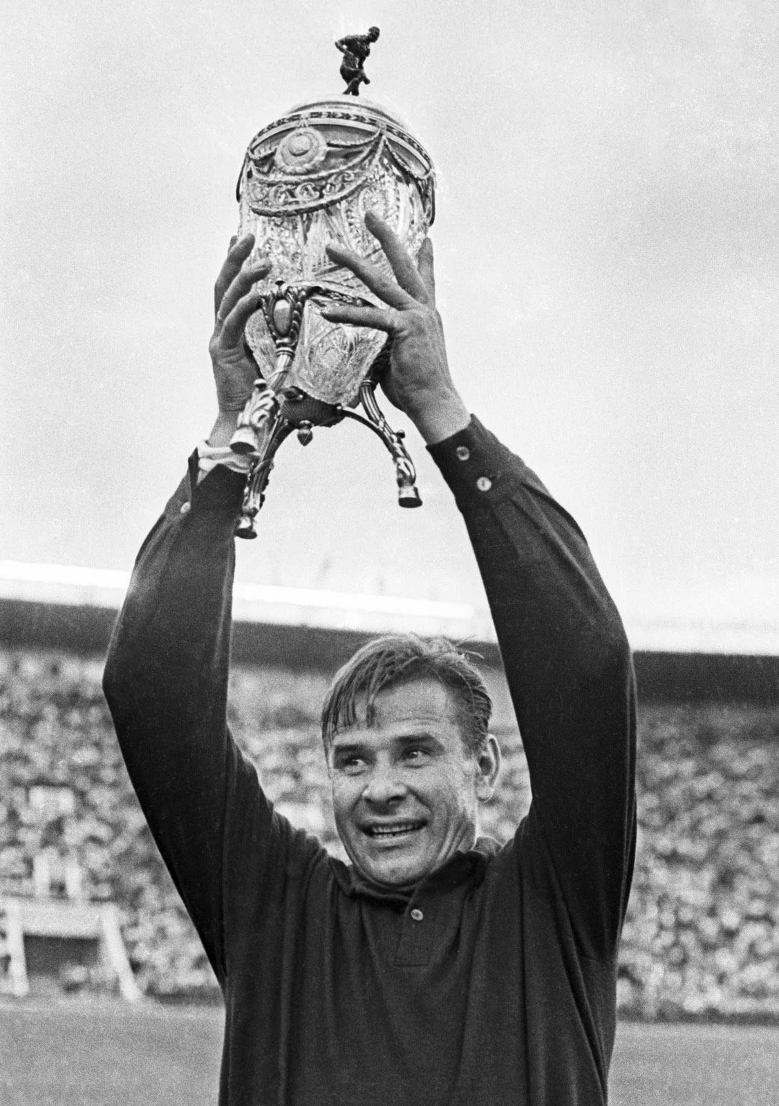 LEV IVANOVICH YASHIN: Leyenda del fútbol soviético