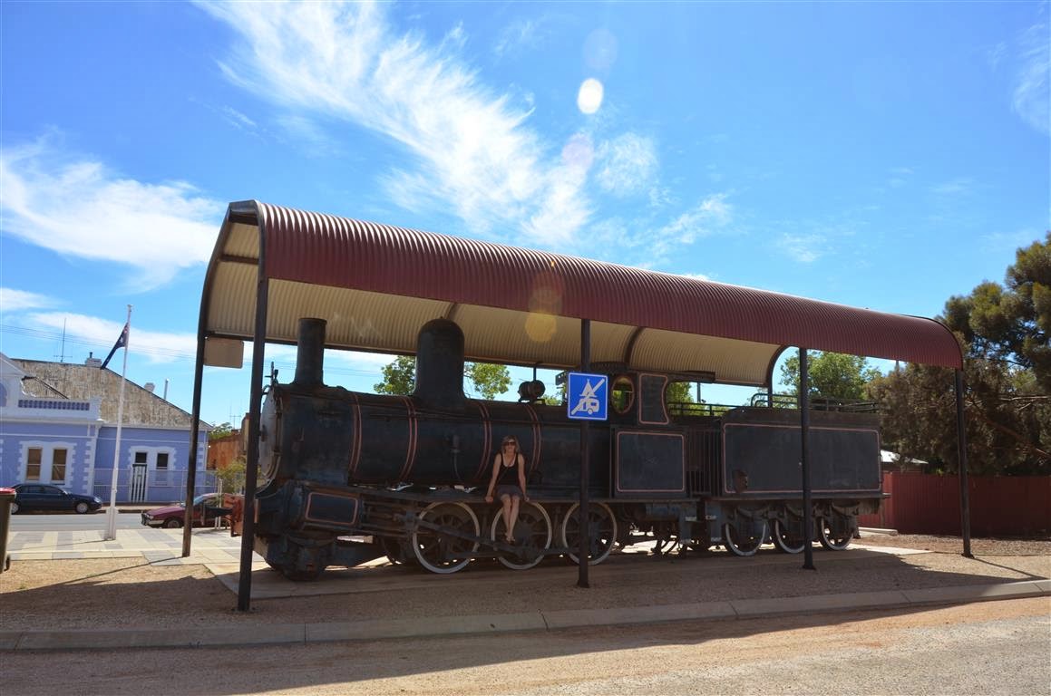 Two Dutchies Adrift: Day 12 Minnininnie Rest Area to Merna Mora Station