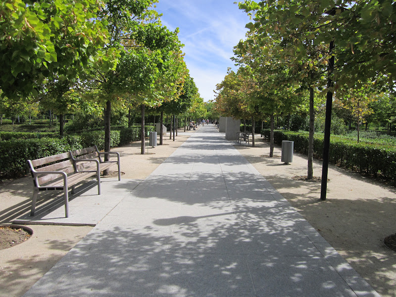Periplo: 313.- Paseos peatonales. Parque del Canal (Madrid)