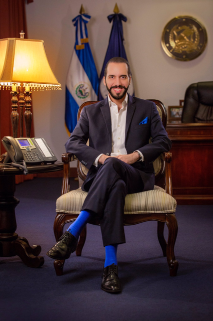 Nayib Bukele lanza su foto Oficial a través de Twitter - Salvadoreños ...