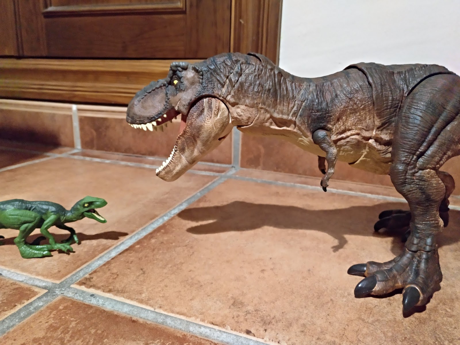 El Blog de Bahia: Re Repaint: T.Rex "Rexy" Jurassic World Fallen ...