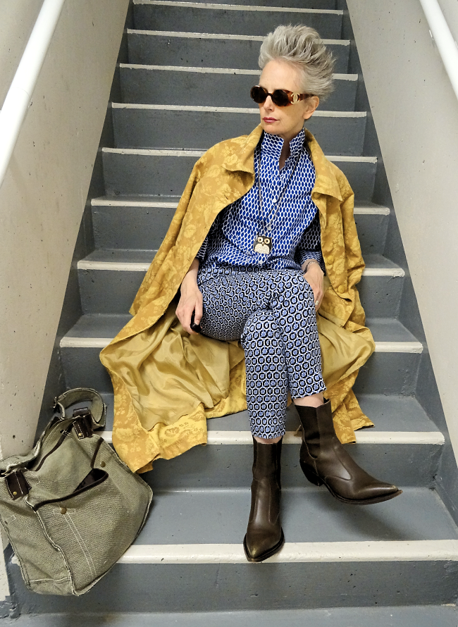 Bag and a Beret: Safety wear for the stylish woman