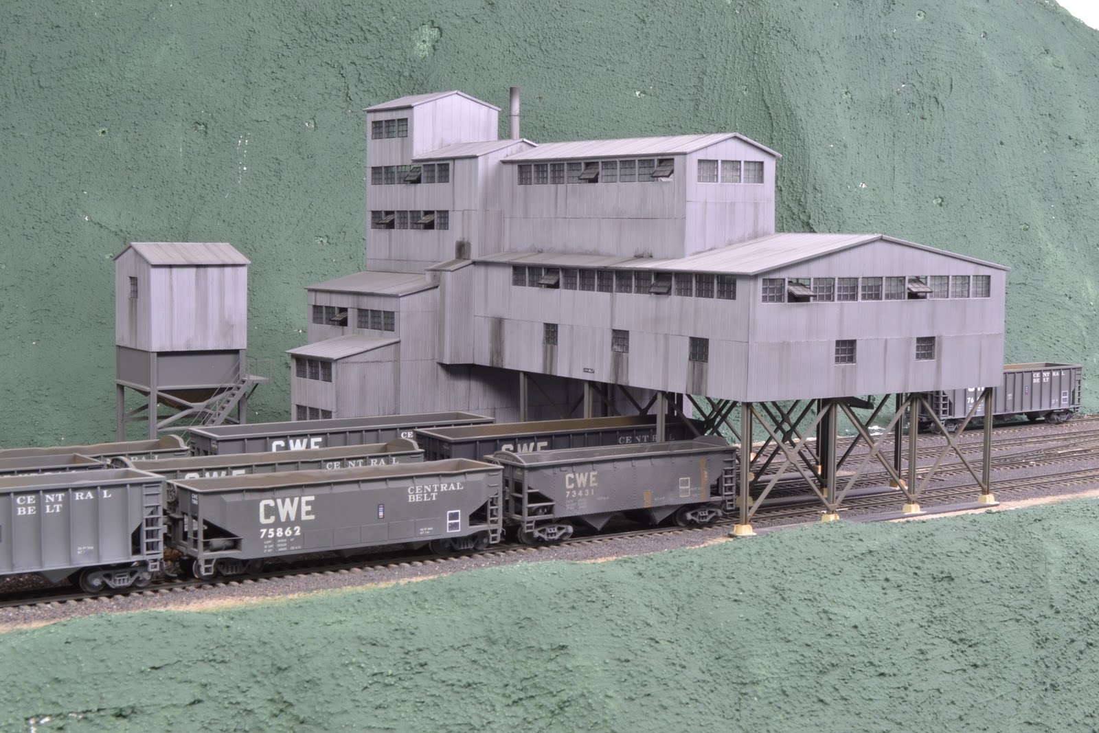 Chesapeake, Wheeling and Erie Railroad: Tipples, Truck Dumps and Prep ...