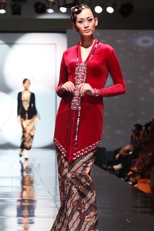ayuitukamu: Asal Usul Kebaya & Jenis-Jenisnya ayuitukamu: Asal Usul Kebaya & Jenis-Jenisnya