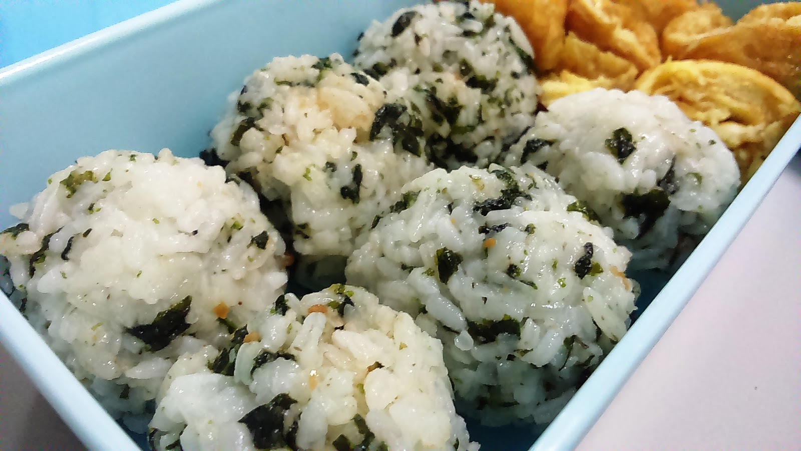 Bekal Sarapan Praktis : Rice Ball Isi Abon ala Empie - empiechubby.com