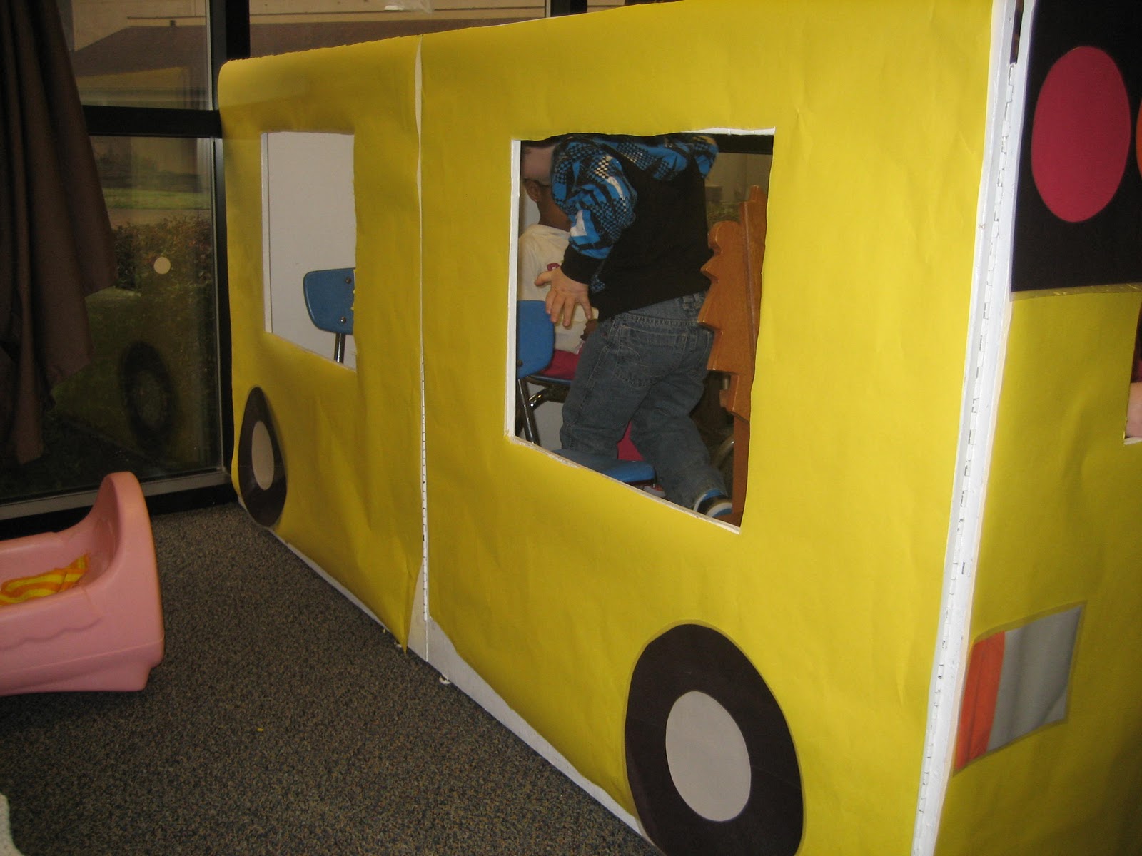 ramblings of a preschool teacher: the wheels on the bus