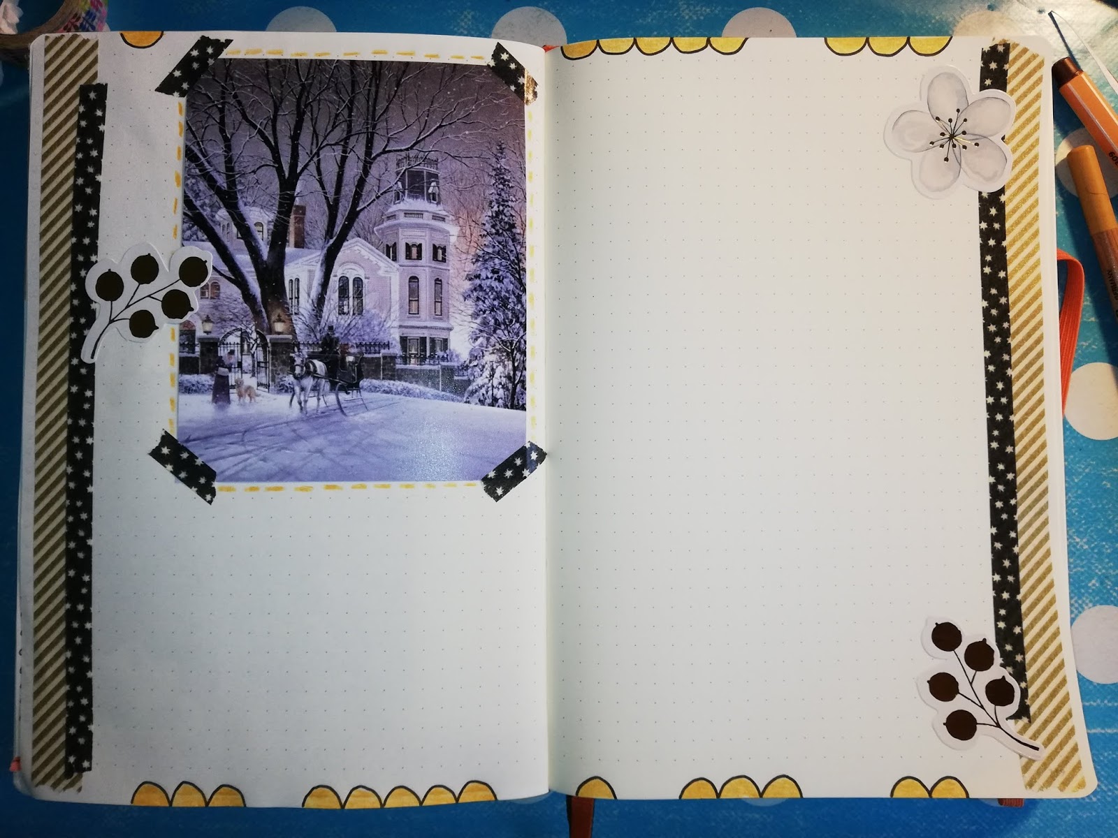 Caatje's Artsy Stuff: Decorating the journal