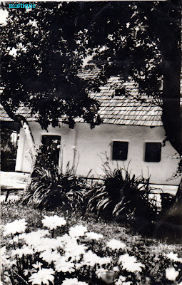 Vederi de demult: Humulesti, Casa Memoriala Ion Creanga, 1970