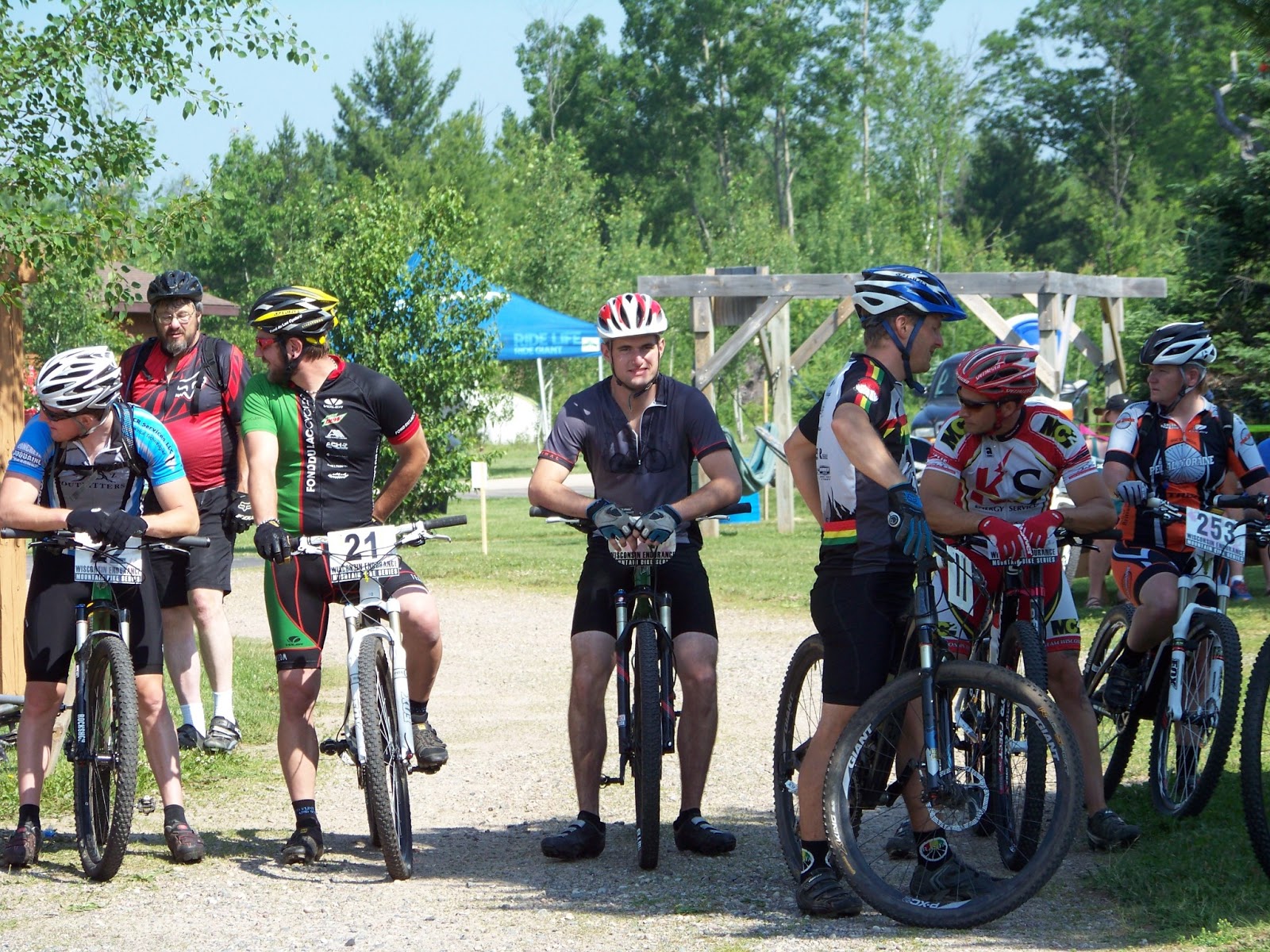 Adventures on the Pedals: Wisconsin Endurance Mountain Bike Series Bear ...