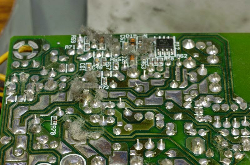 電算機孝行: IBM NetVista M41 の電源ユニット修理