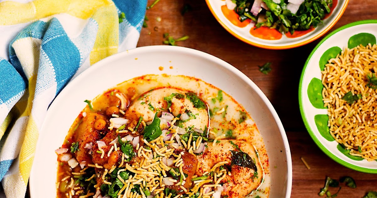 Odisha Style Aloor Dom Doi Bora / Dahi Vada with Dum Aloo