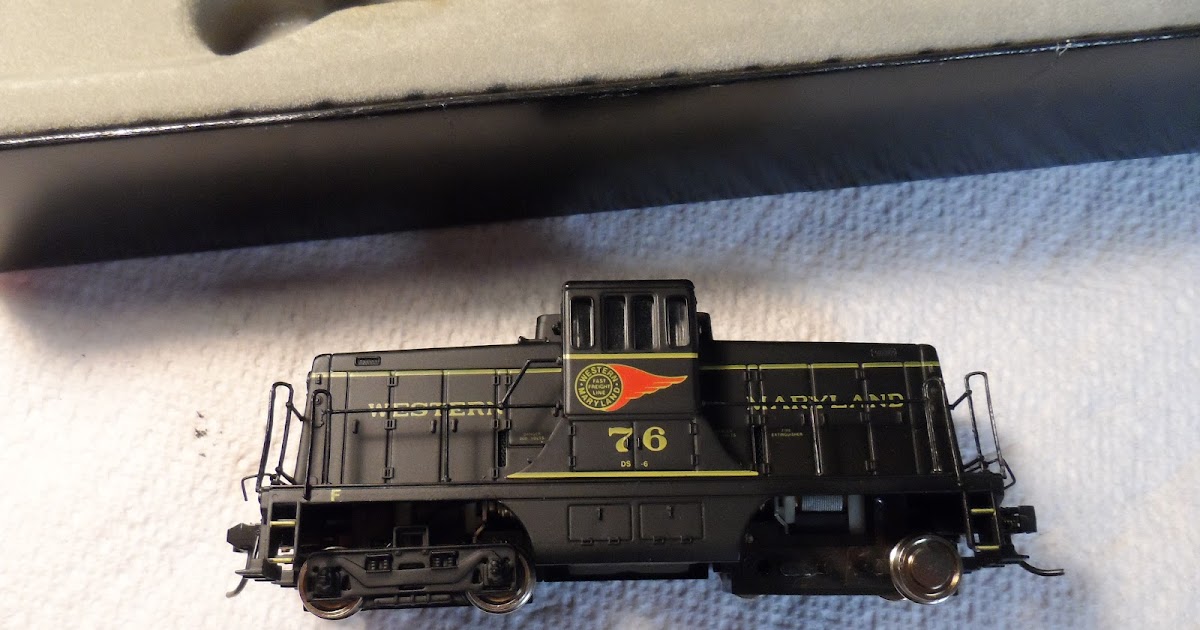 New York Central Train Layout: The Penn Central 9999 Project