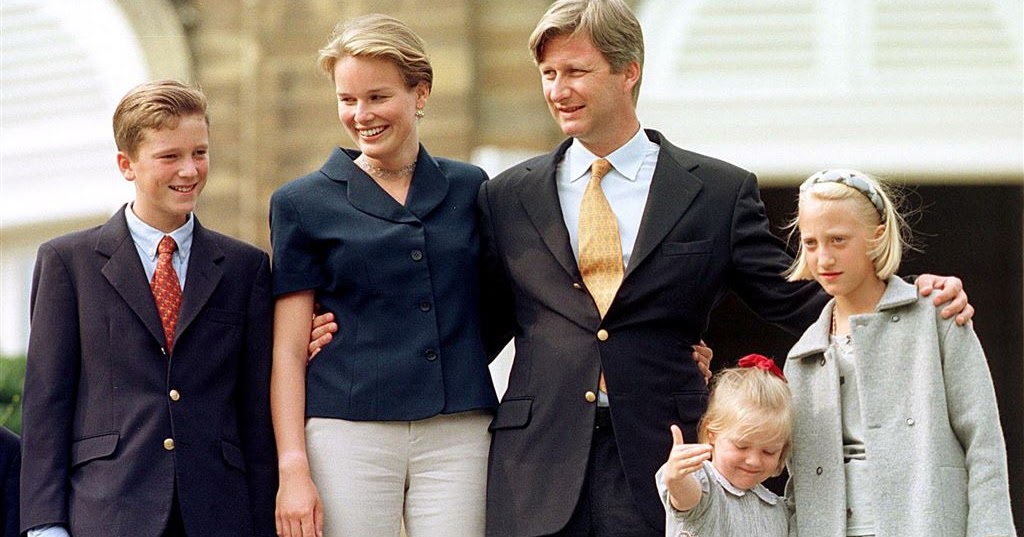 Queen Mathilde: The Engagement