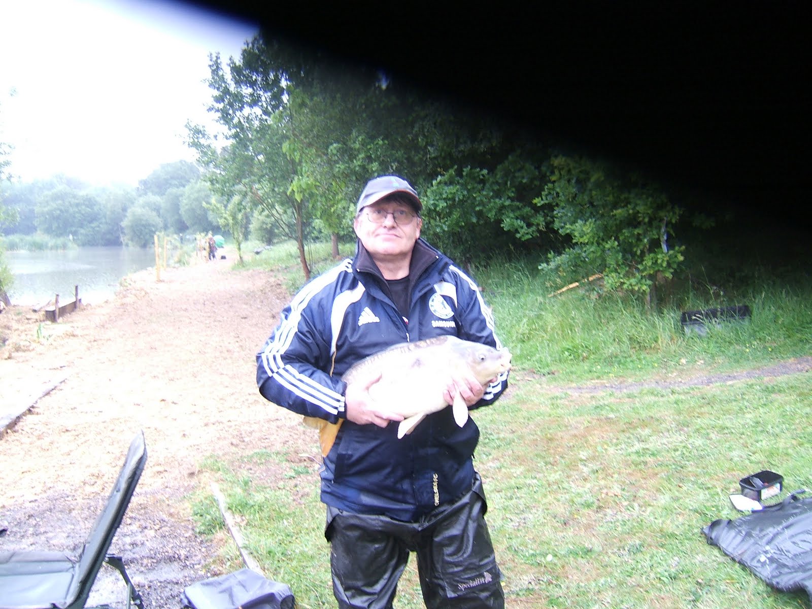 Ken's Fishing Tales: 2011 15 June 5th Chittenden, Edenbridge, Kent