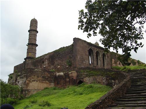 Oldest Shiva Temple Asirgarh fort where Ashwathama present every day in ...